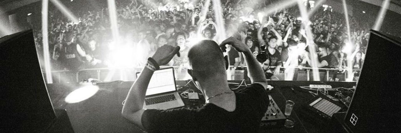 Electro απόκριες στο «01 Athens» - Athinorama.gr